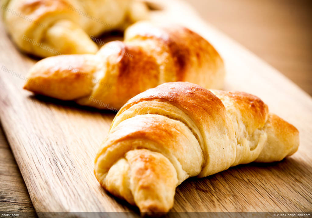 Easy Croissants Recipe | RecipeLand.com