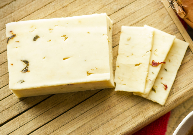 Pepper jack cheese: about, where found and 22 recipes
